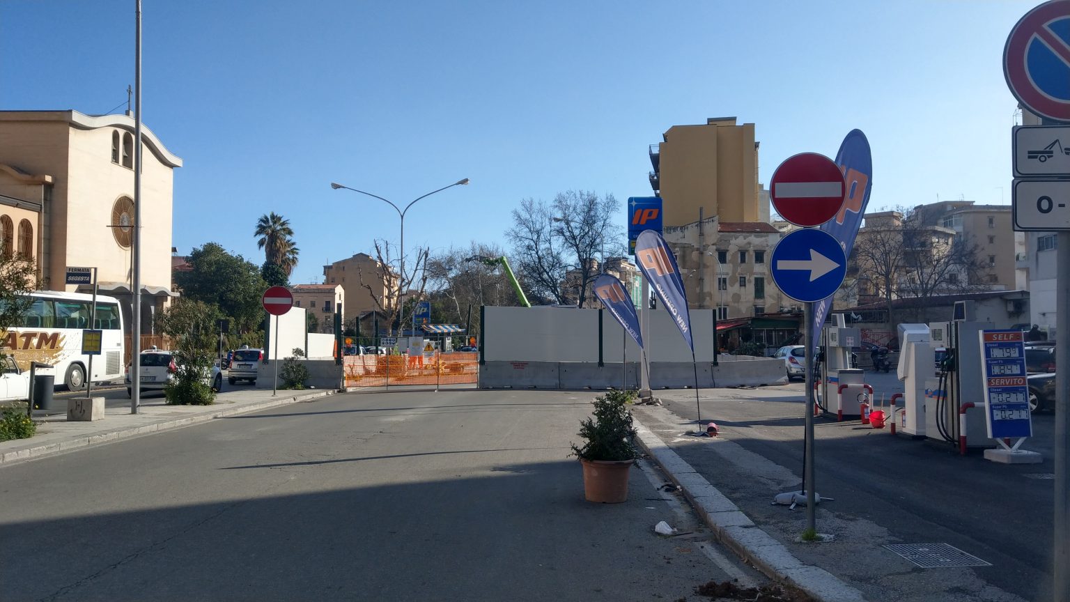 Collettore fognario | Deviazioni stradali fra via E. Basile e corso ...